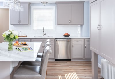 A Warm and Welcoming Contemporary Kitchen Remodel