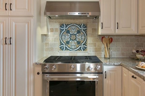 Make a Style Splash with the Perfect Backsplash