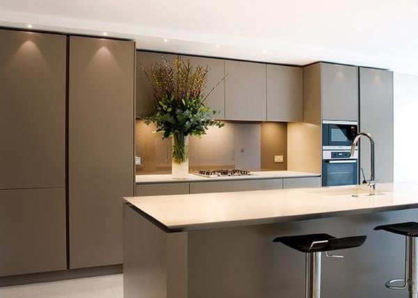 Pros & Cons of Matte Cabinets and Countertops