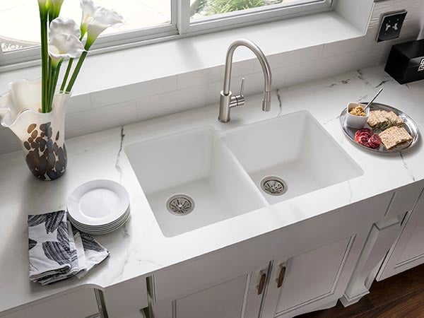 Quartz Kitchen Sinks: The Right Choice For You