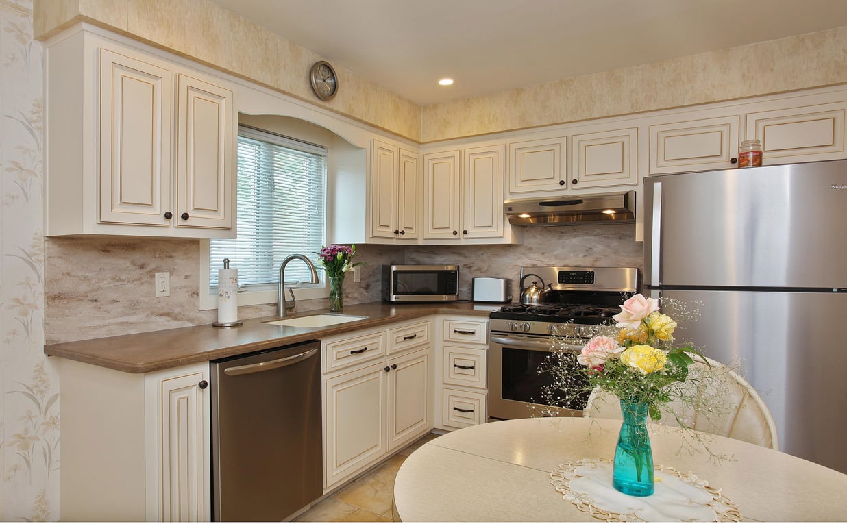 10 Ways Cabinet Remodeling Can Transform Your Kitchen