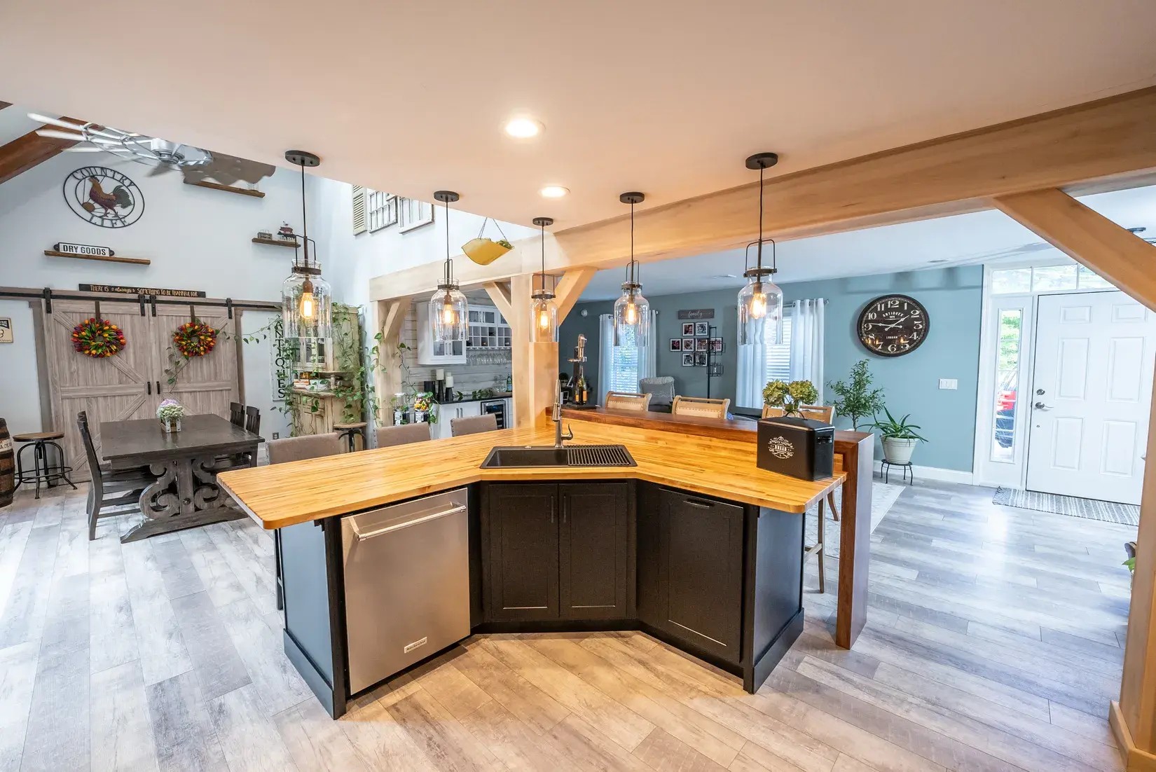 Handy Lighting Tips for a Stunning Kitchen Design